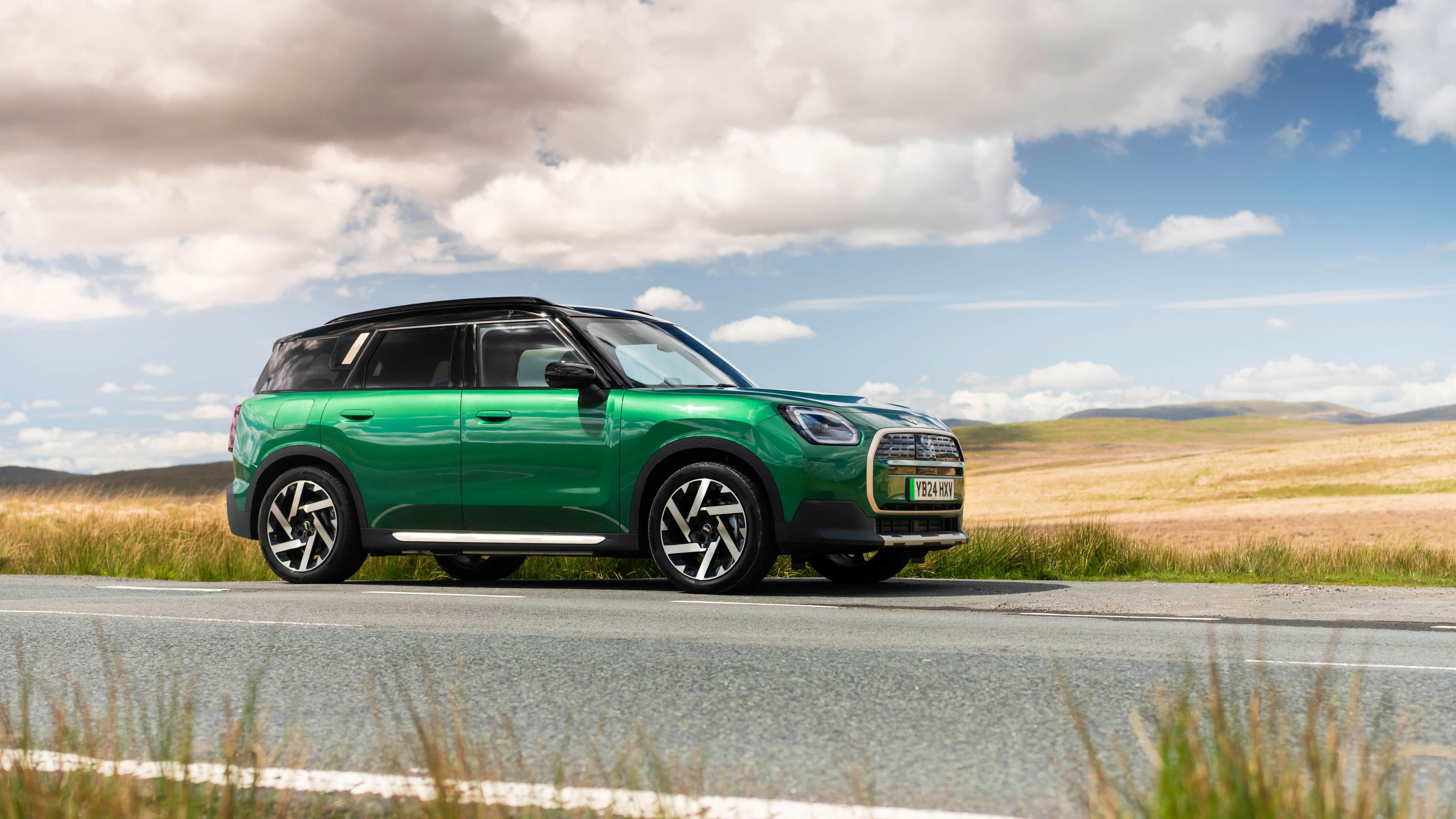 Mini Countryman E receives government’s full £3,750 electric car grant