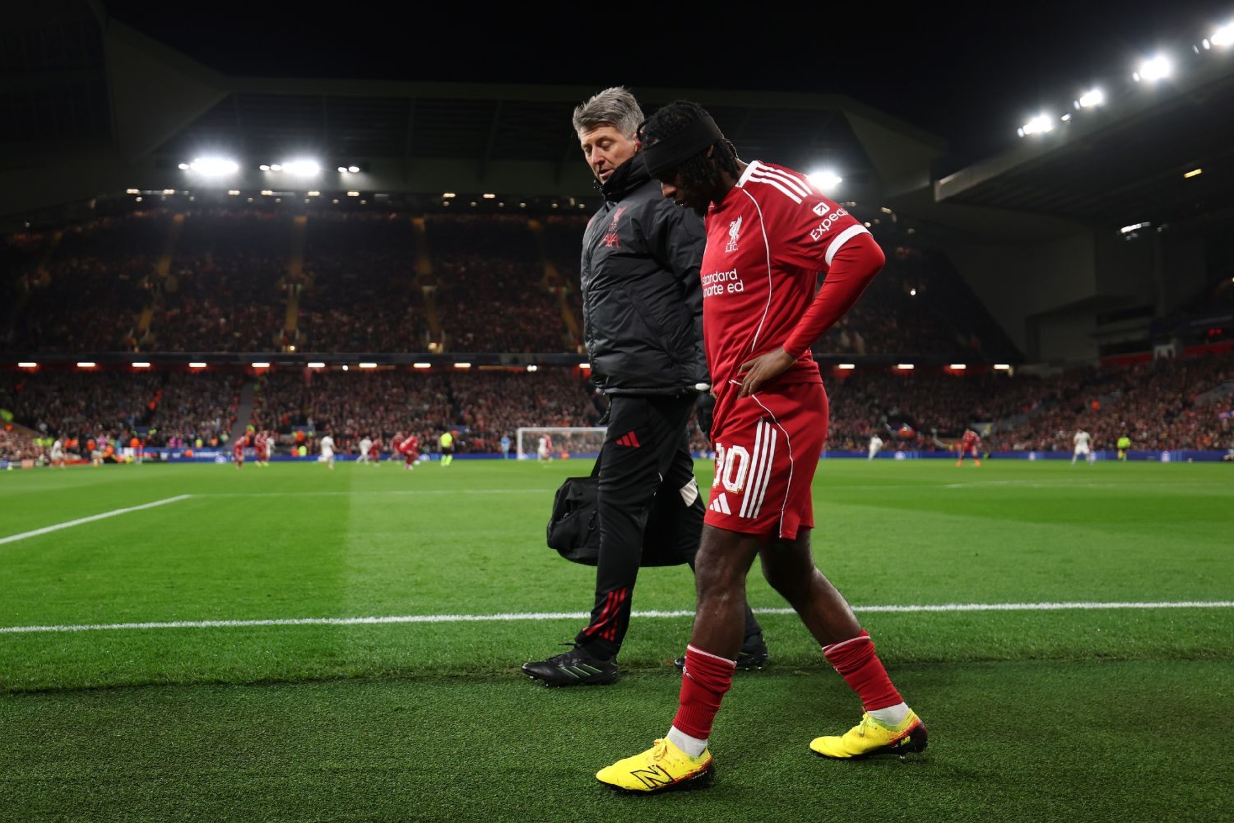 Slot gives Frimpong injury update after Liverpool’s Qarabag win