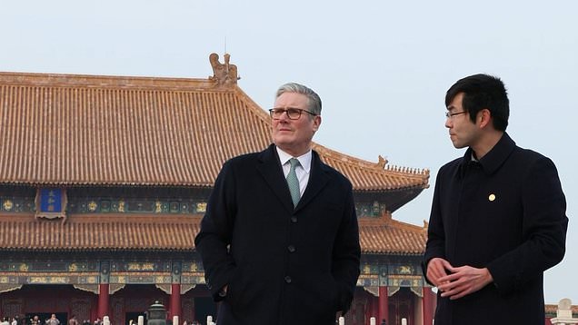 Starmer strengthens ties with Xi on first British PM visit to China in ...