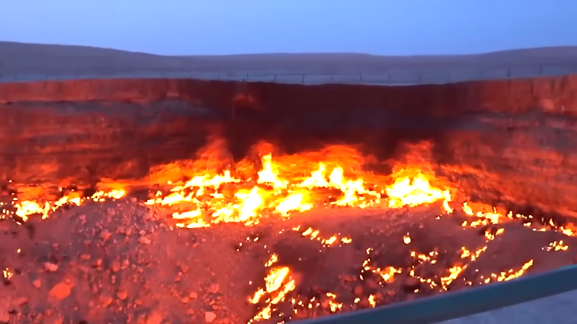 A 1,000 degree fire pit has been burning in the desert for decades