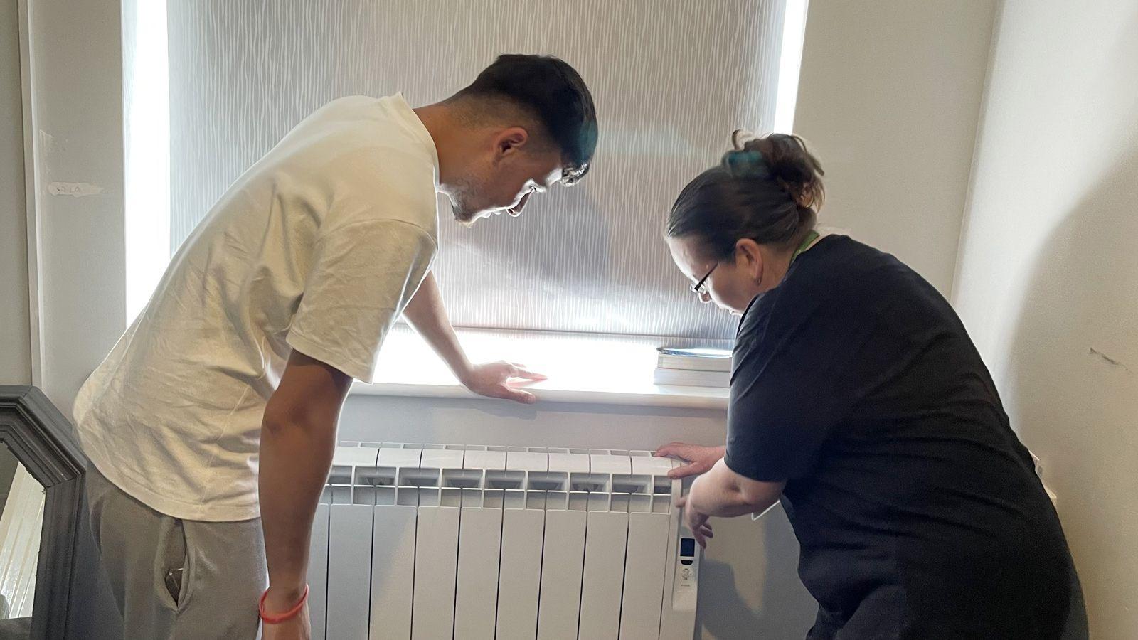 Syrian refugee saves hundreds on bills thanks to Derbyshire charity