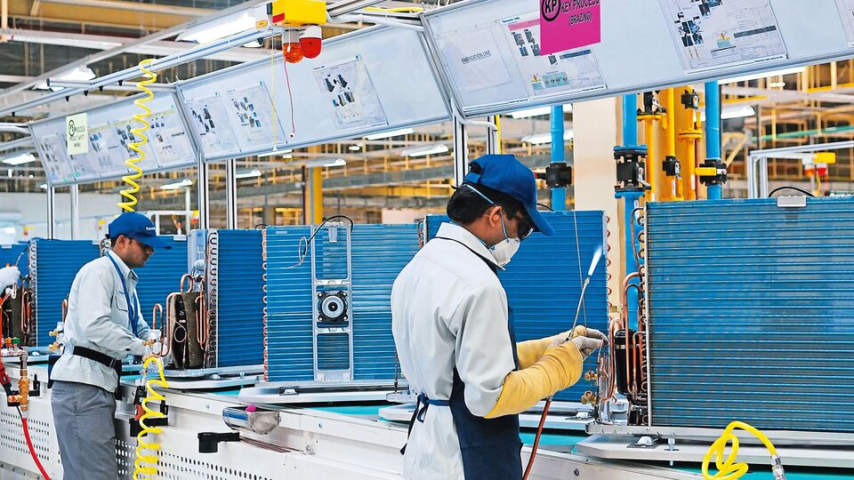 Economic survey calls for industrialization model with focus on global ...