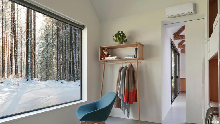 Heating with air conditioning saves on cost and cuts CO2