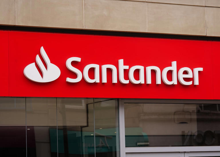 Santander to shut another four Northern Ireland bank branches in 2026