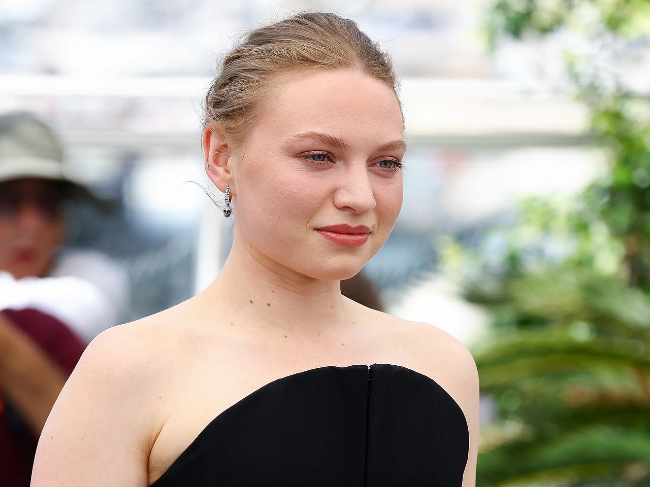 Mia Threapleton joins Damien Chazelle's next