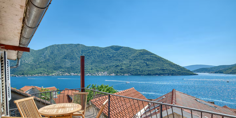 Airbnbs under £200 a night: “I’ve trawled the app for days – and these ...