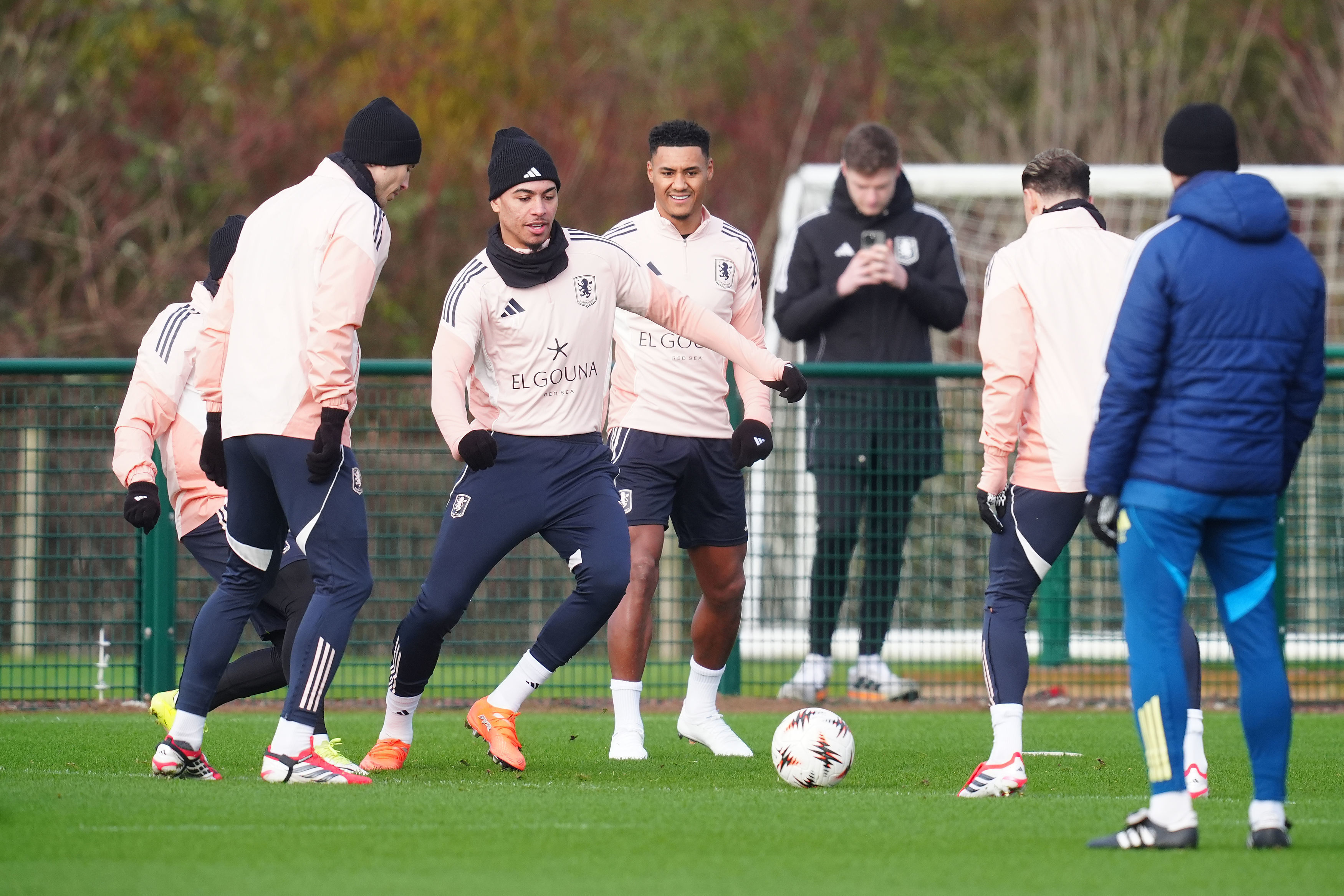 Europa League: 11 teams fighting for last five knockout spots