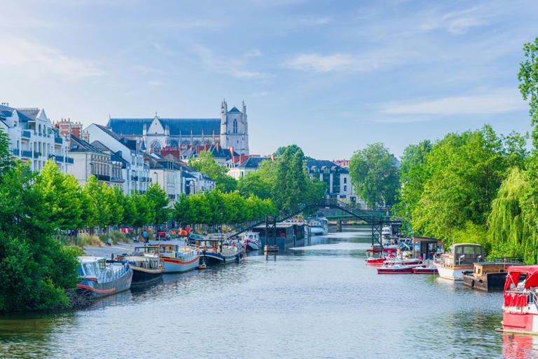 A Place in the Sun host names European spot with 'amazing prices' - and ...