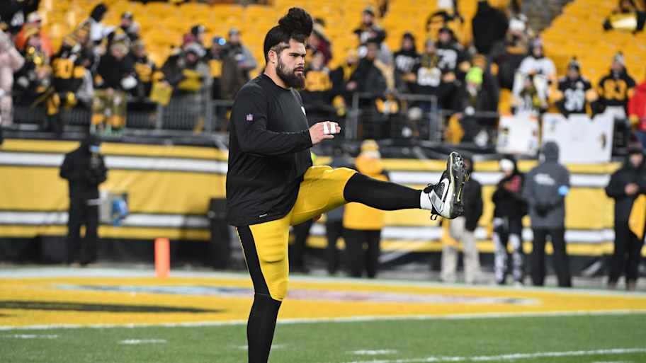 Carolina Panthers implored to splurge on huge offensive lineman