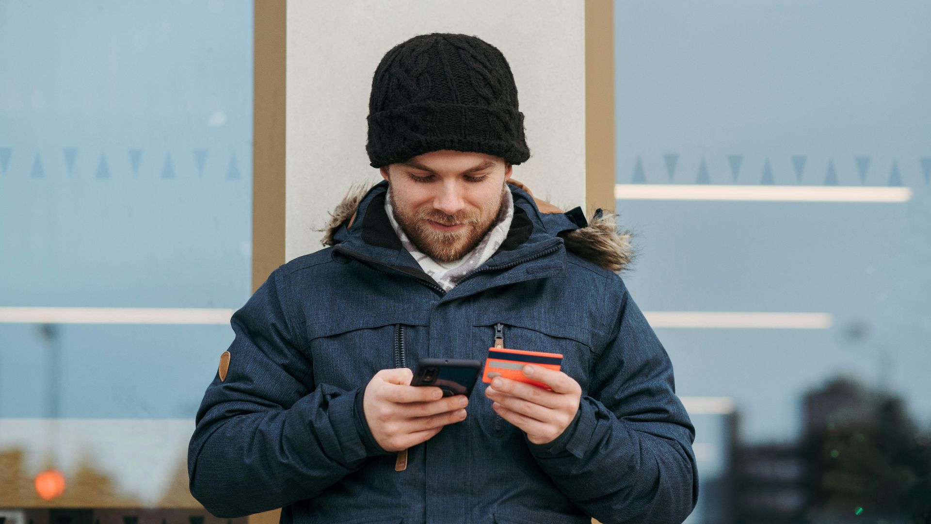 Places you should absolutely never use your debit card, according to ...