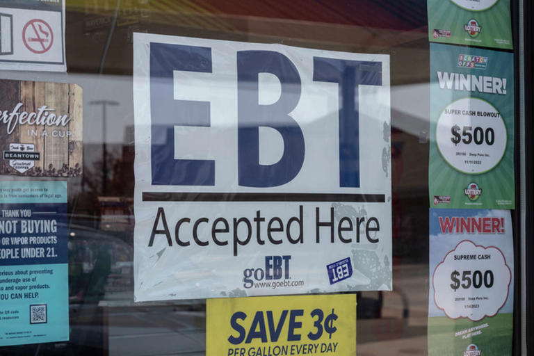 New SNAP work requirements going into effect, threatening recipient ...