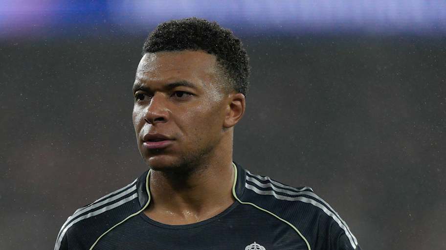 Kylian Mbappe uses strong word to describe the final moments of Benfica ...