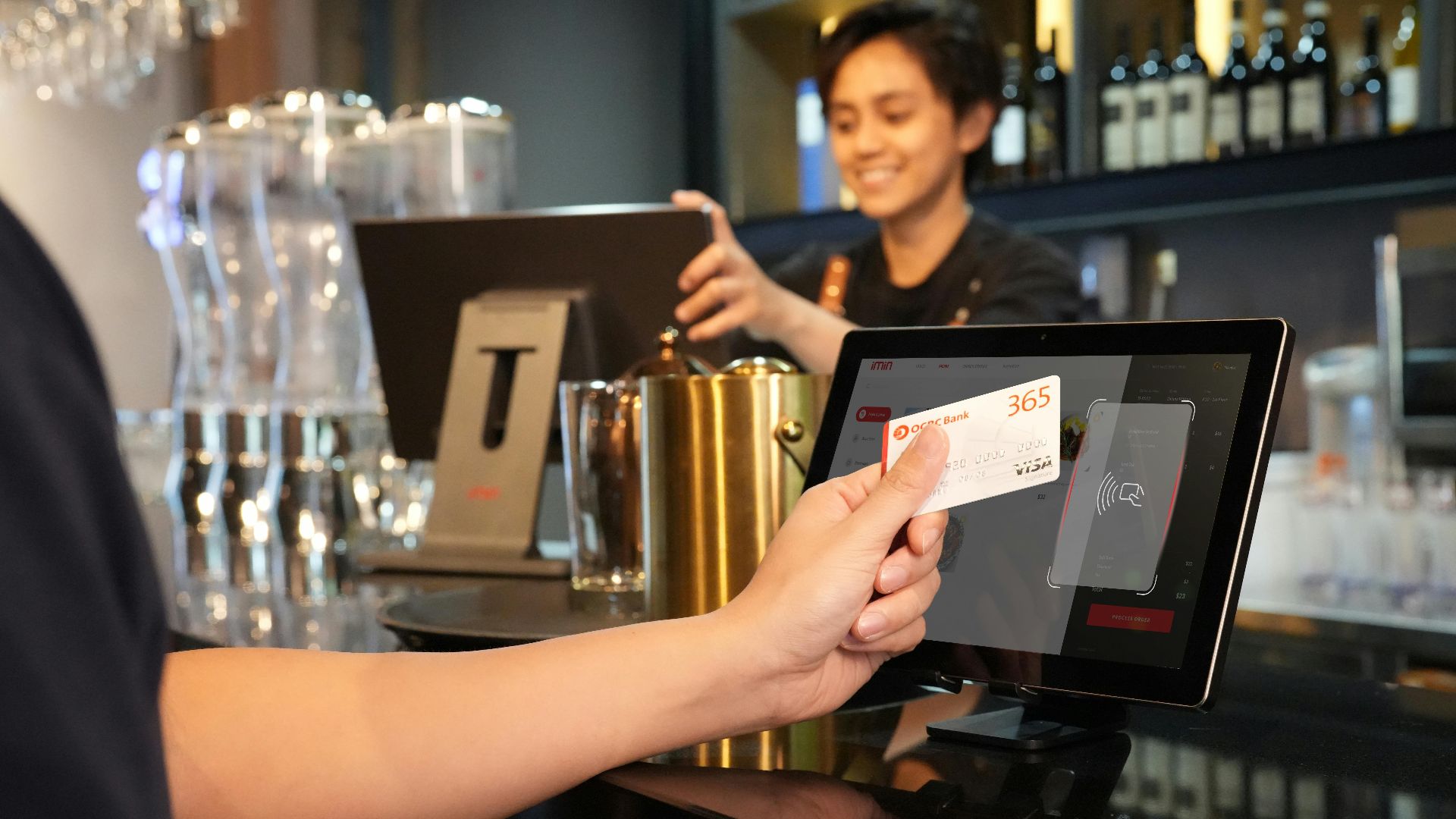 Places you should absolutely never use your debit card, according to ...