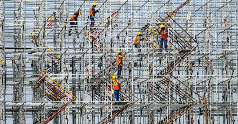 India bets on up to 7.2% growth next year, outpacing most major economies