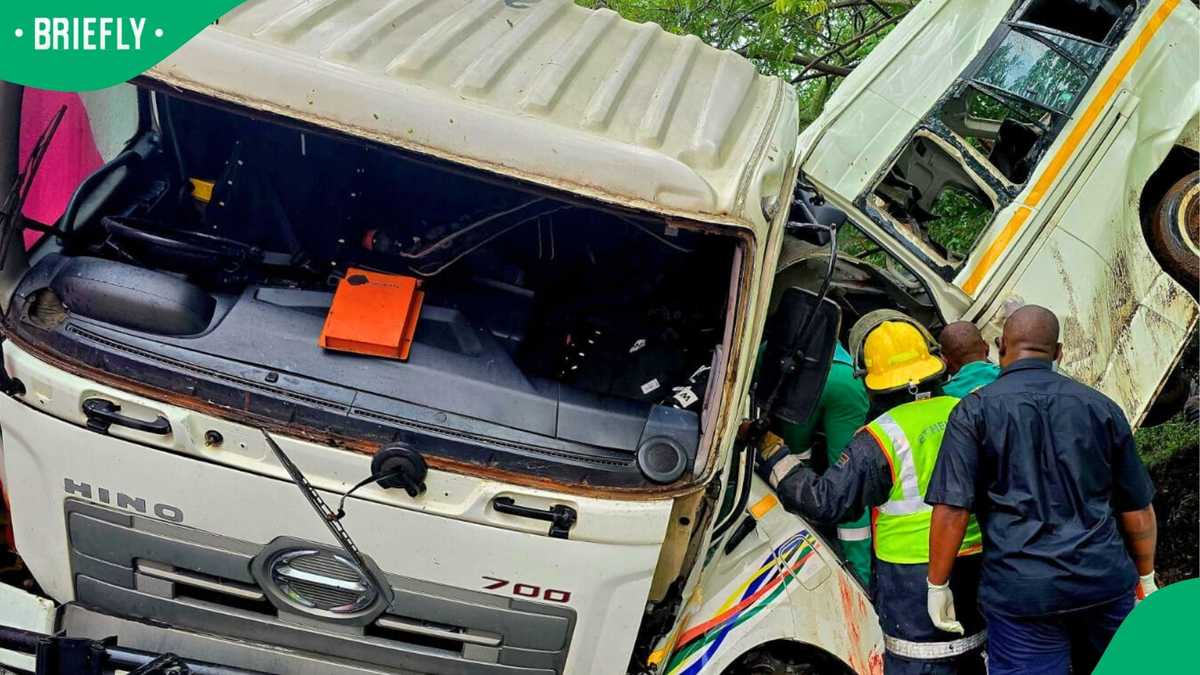 R102 Durban South crash: Multiple fatalities reported in horrific ...