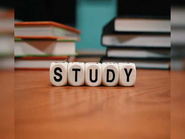 AI courses: Which AI course is best for commerce students? It will ...