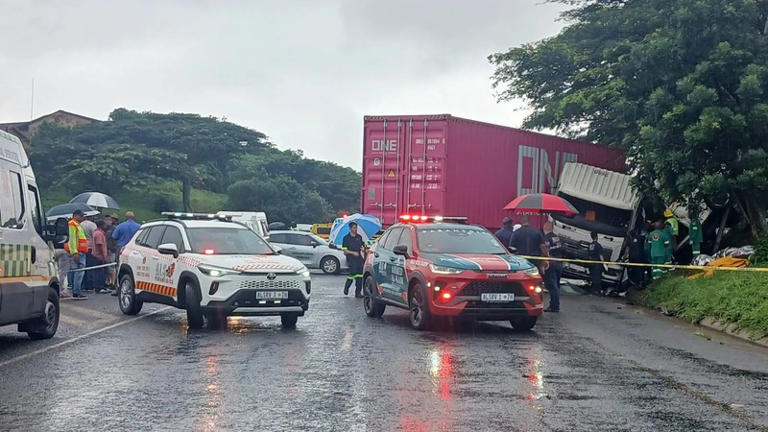 Horror on R102 near Lotus Park: 11 dead including child in devastating ...