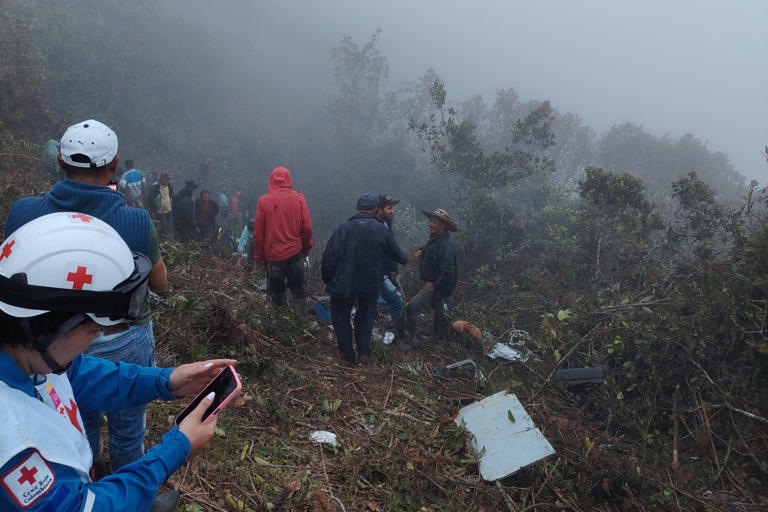 Politician among 15 dead after plane crash in Colombia