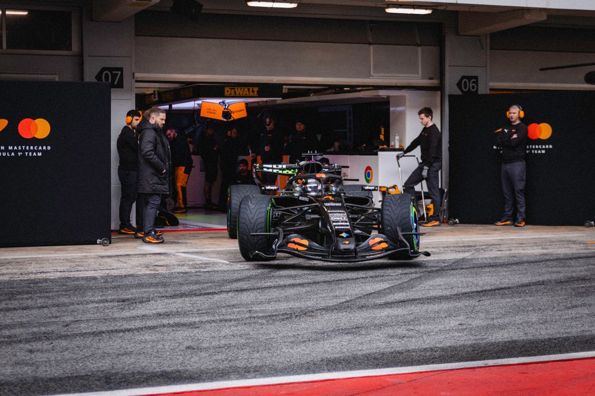 F1 live | Barcelona pre-season test - day 4