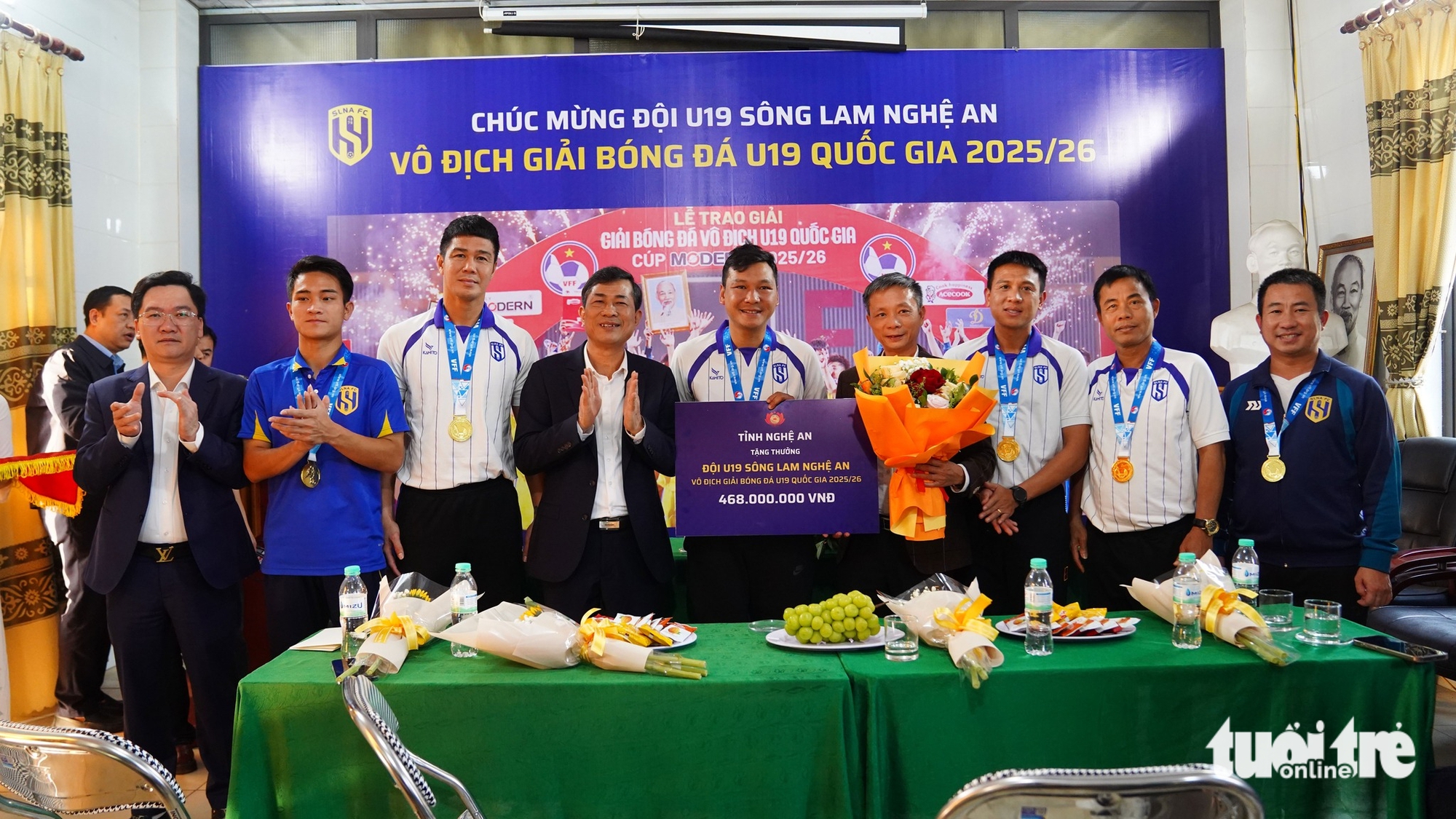 U19 Sông Lam Nghệ An nhận thưởng gần nửa tỉ đồng sau chức vô địch