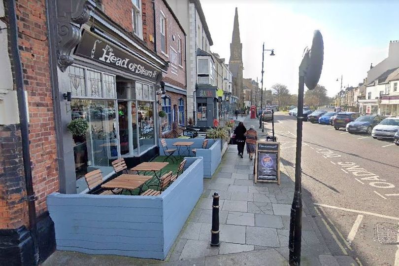 Hen do woman smashed glass in man's face after he tapped her with ...