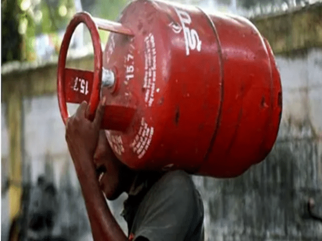 LPG cylinder: What should you do if you receive a gas cylinder with ...