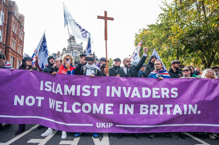 Entire UK population told to 'go on strike for a week' as general ...