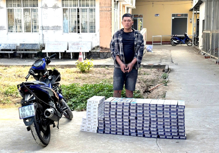 Không giấy phép lái xe, chở thuốc lá lậu gây tai nạn giao thông