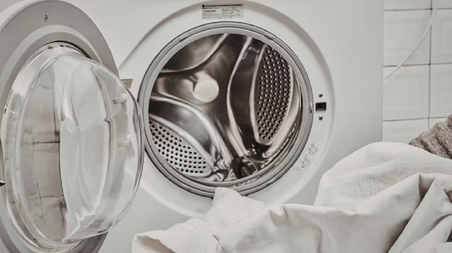 Wash blankets in the washing machine and save on dry cleaning costs ...