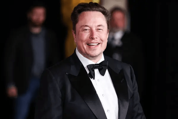 Musk’s “supersonic tsunami” metaphor reveals a new divide: screen work ...