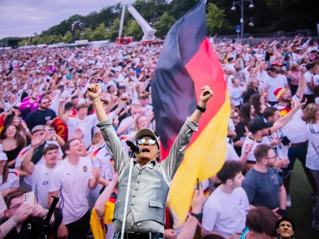 Am Kreuz war sie fertig: DFB-Torhymne „Major Tom“ ist ein Kasseler Hit