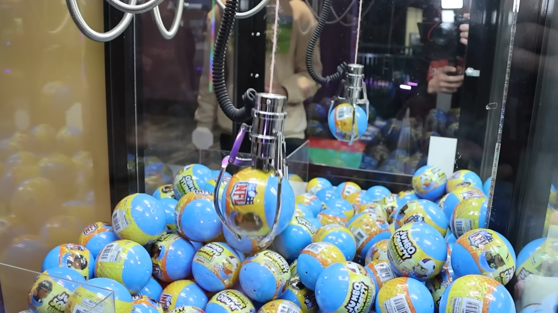 Claw machine NFL win turns into big profit