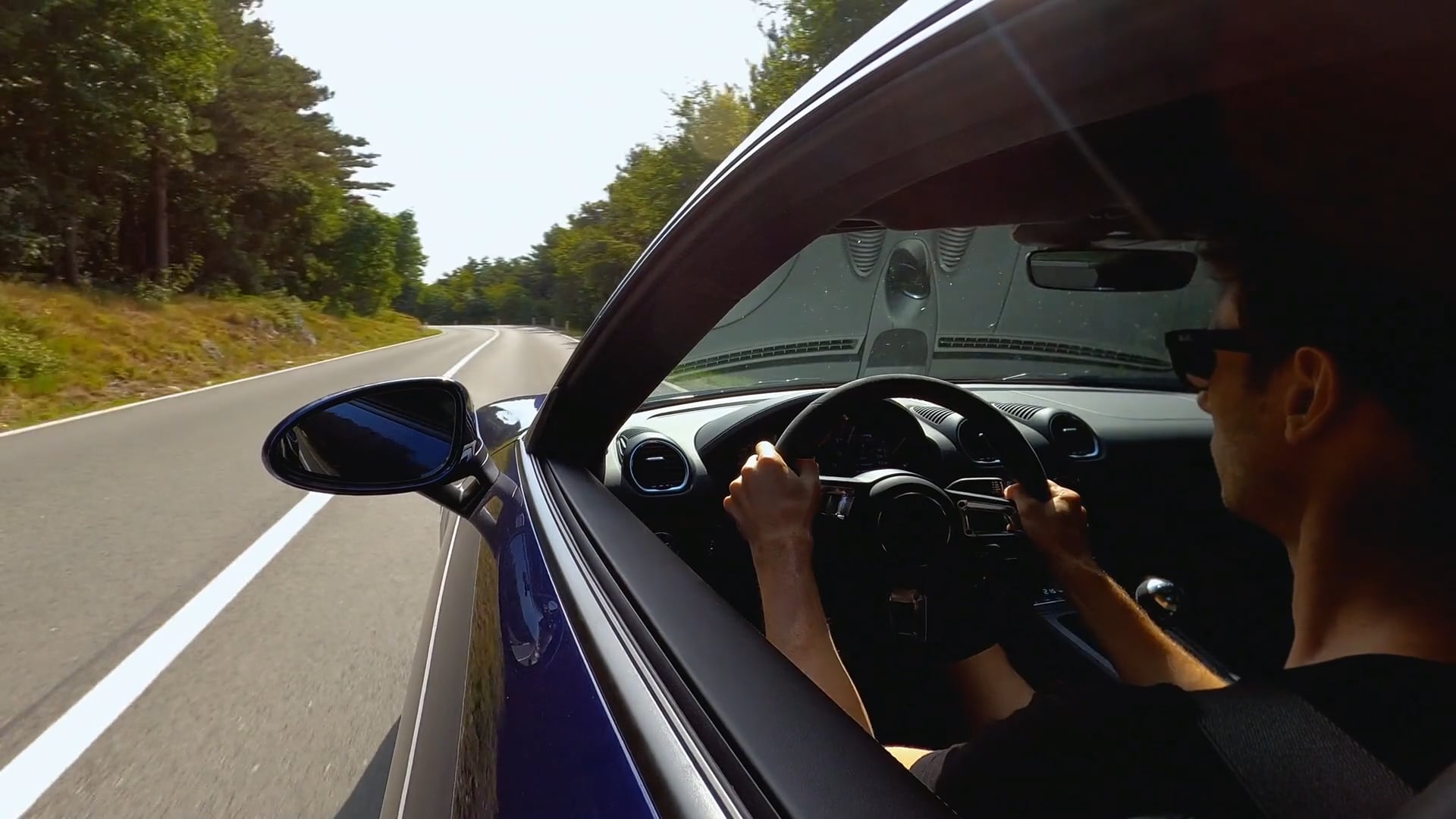 Federal safety rules contribute to reduced vehicle visibility since 2009