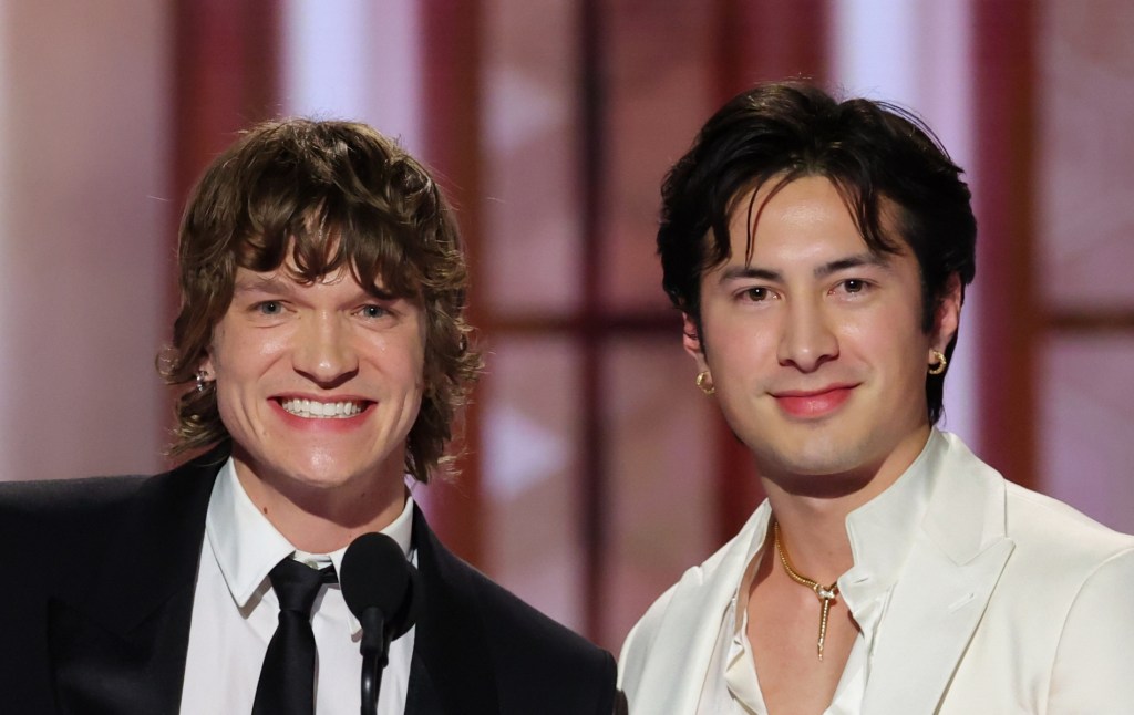 Hudson Williams breaks the internet with new pics as he makes big ...