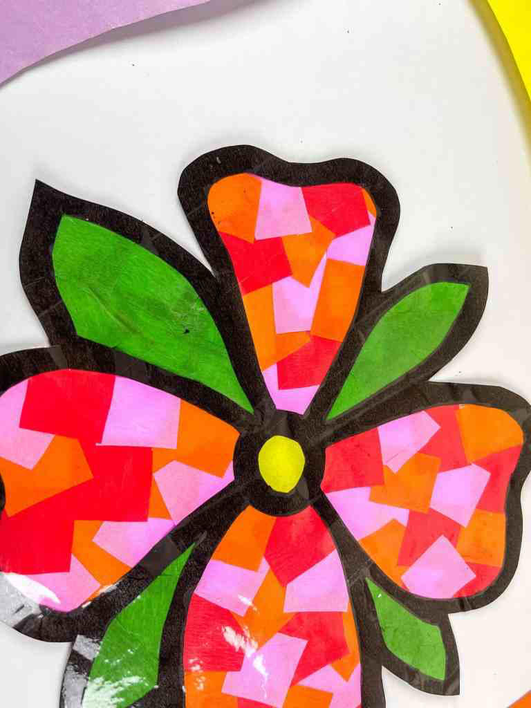 How to make a flower suncatcher craft for kids with template