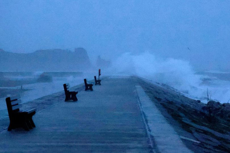 Ireland weather warning: Met Eireann urges homes to pack emergency kit ...