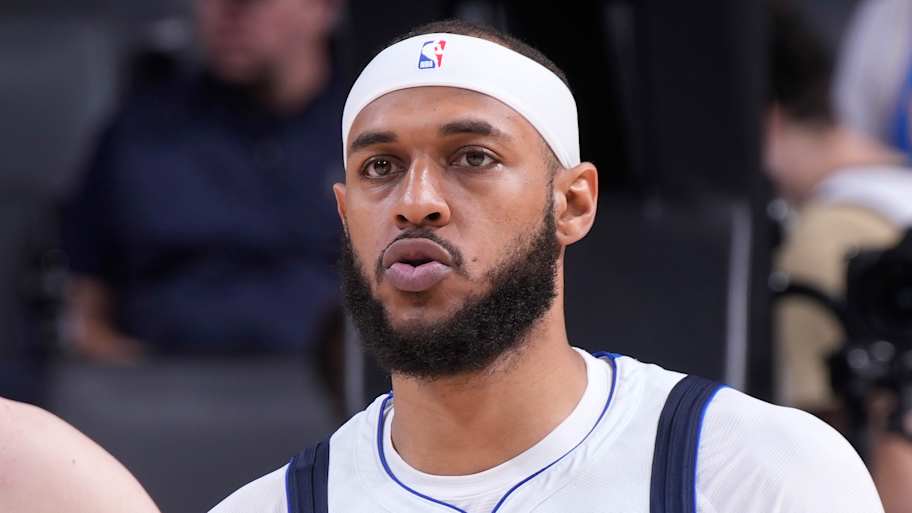 Mavericks just caught a golden trade opportunity to fleece a desperate ...