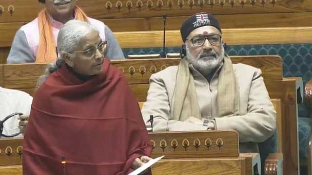 Economic survey says Govt on course to achieve 4.4 pc fiscal deficit target