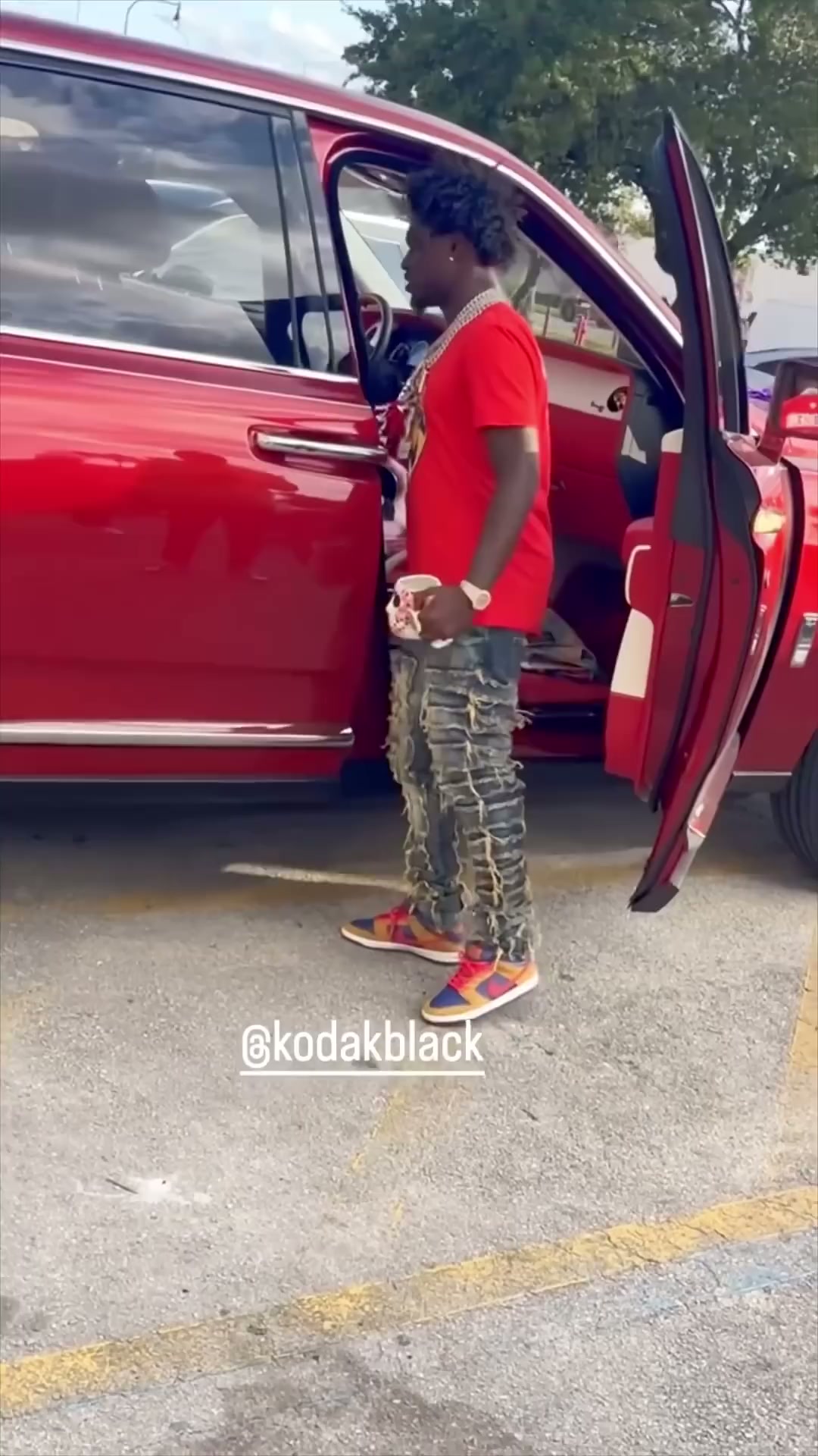 Kodak Black Jamming that New Lil Baby out his Rolls-Royce