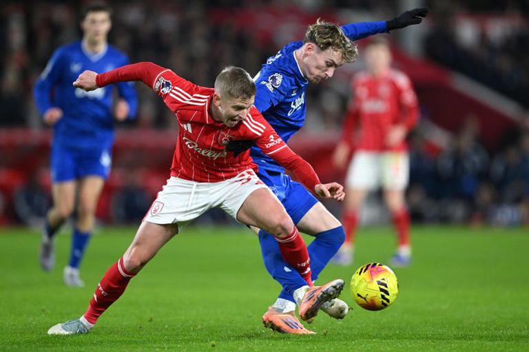 Arsenal in tense transfer talks with Nottingham Forest as permanent ...