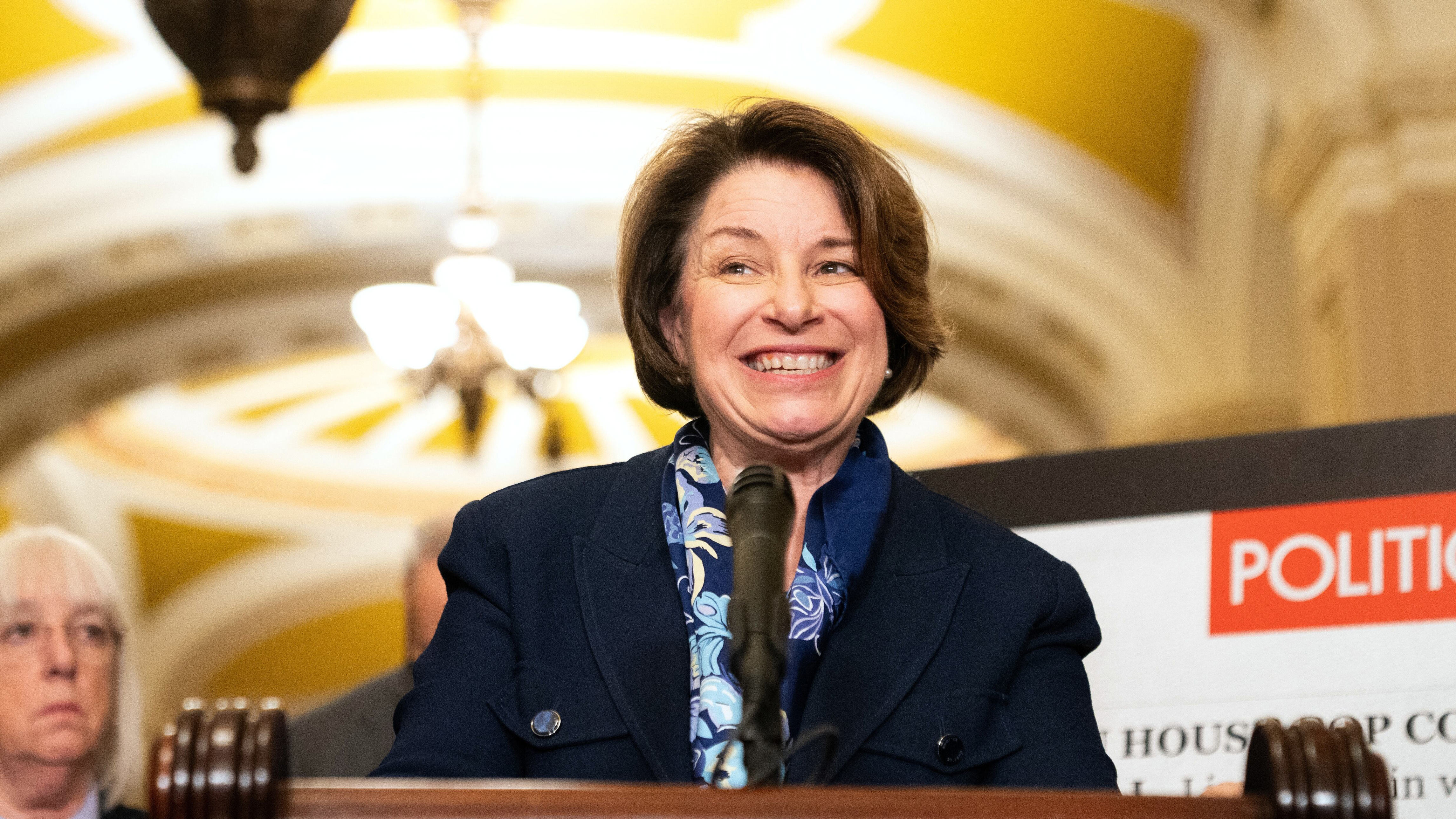 Sen. Amy Klobuchar officially announces bid for Minnesota governor