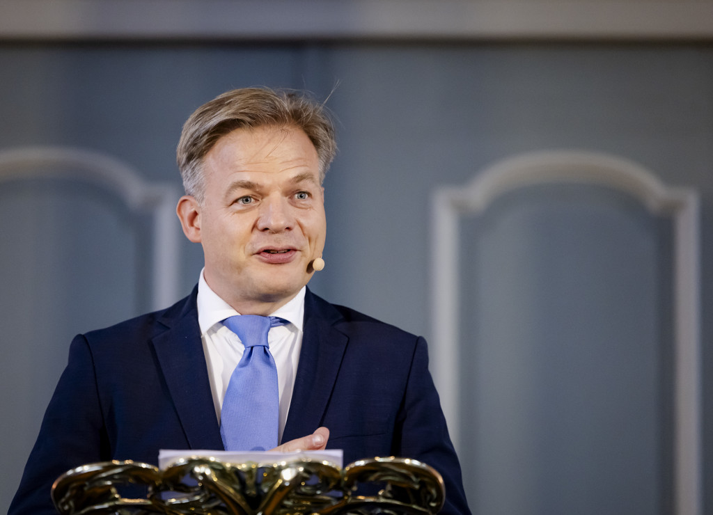 Pieter Omtzigt is weer aan het werk: 'Fijn om weer aan de slag te zijn'