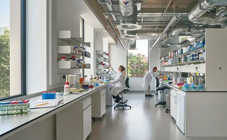 Oxford’s giant new lab building has a secret hidden in its facade