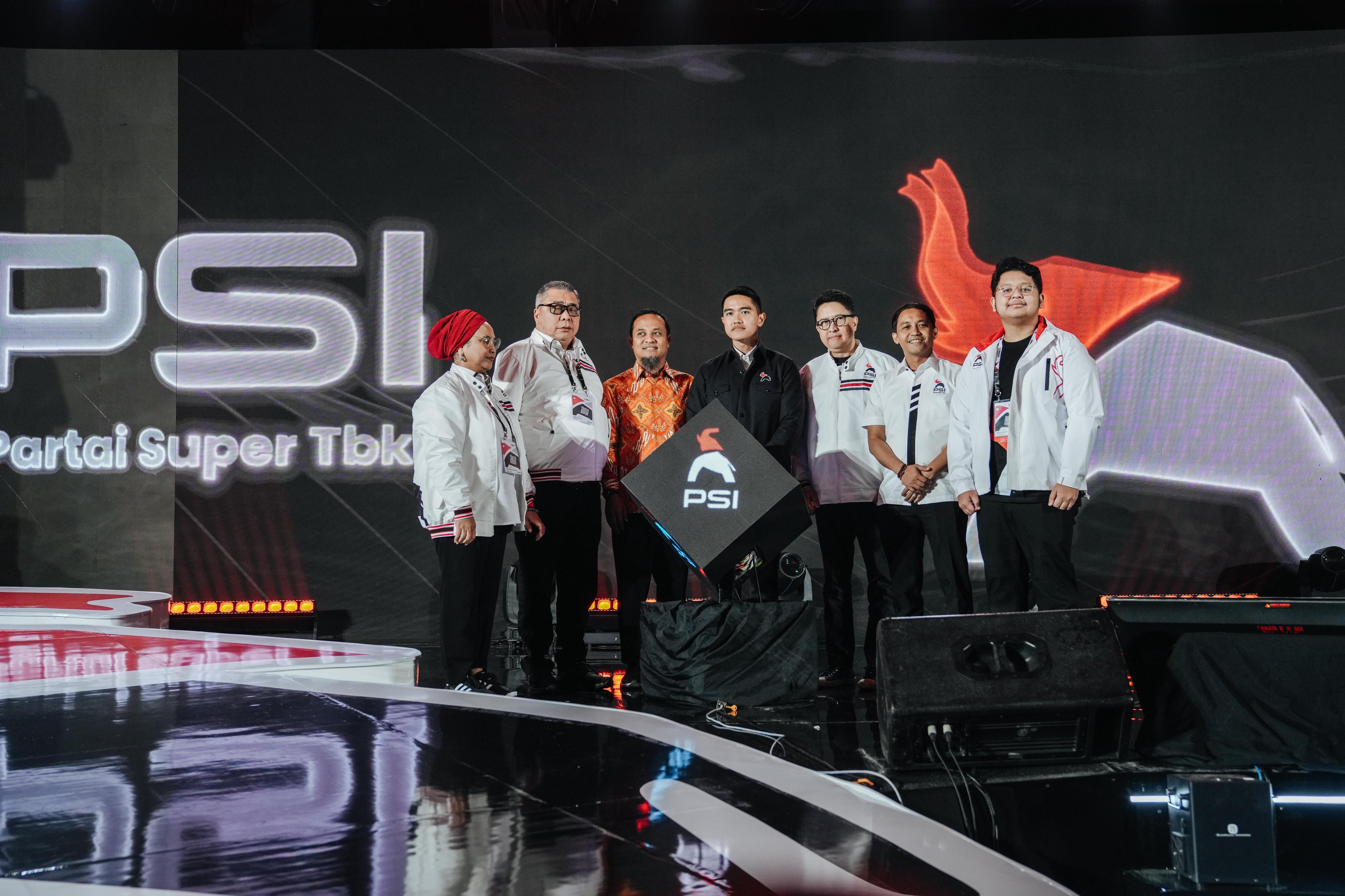 Kapan Kaesang mengumumkan sosok Bapak J?