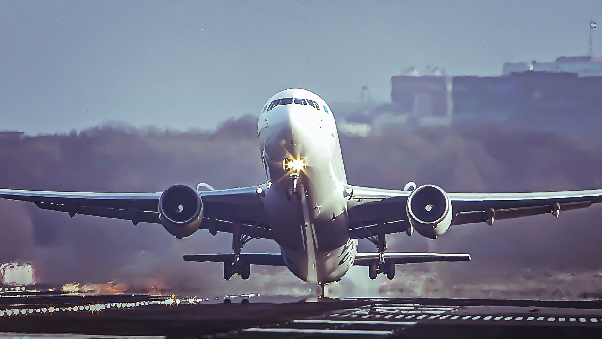 Safer flights? Boeing files patent for aircraft tail strike prevention ...