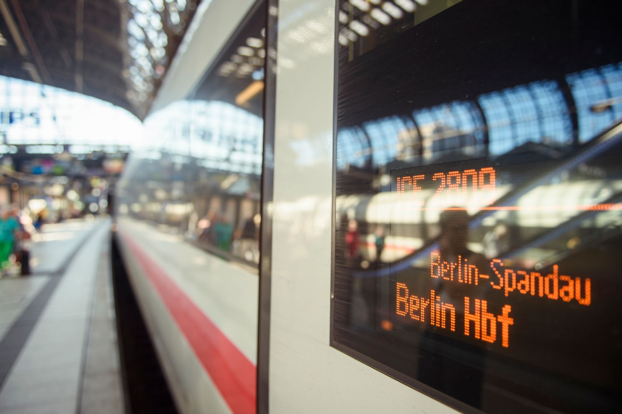 Bahn reduziert ab Februar ICE-Halte in Spandau