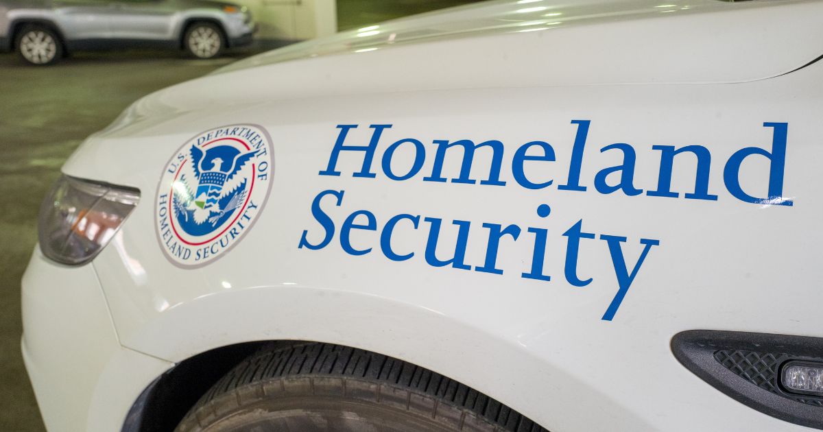 Somali woman from viral 'bananas and rice' video arrested by Homeland ...