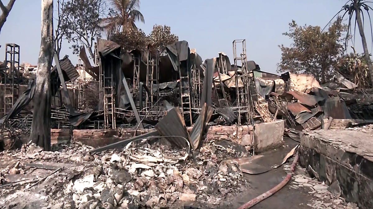 Kolkata cops make arrest in connection with fire that gutted Wow! Momo ...