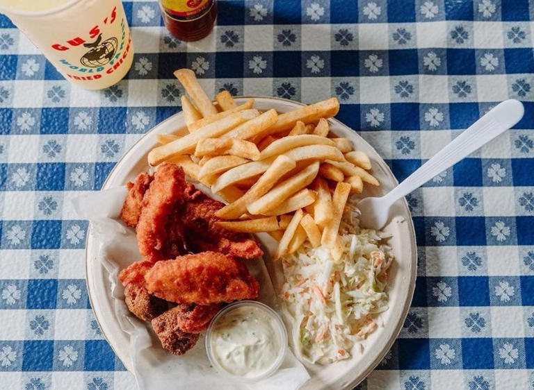6 chain restaurants with the best fried chicken platters, according to ...