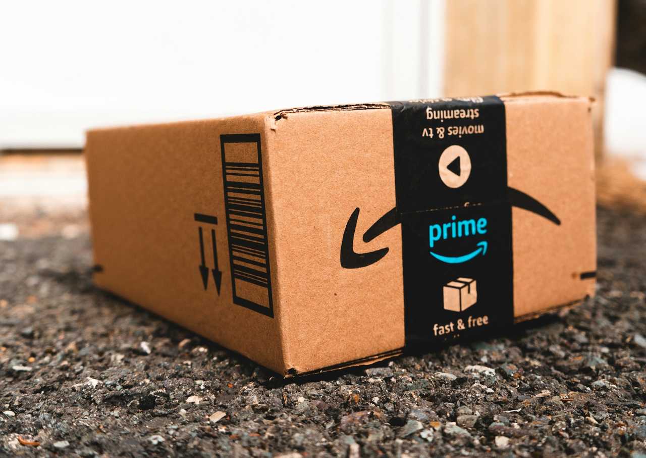 Amazon unveils one-hour, three-hour delivery services